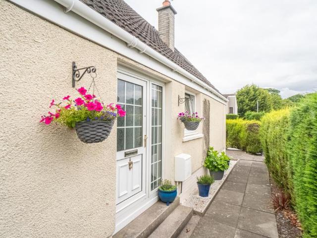 Mortonhall Park Loan, Edinburgh, EH17 3 bed house to rent £1,900 pcm £438 pw