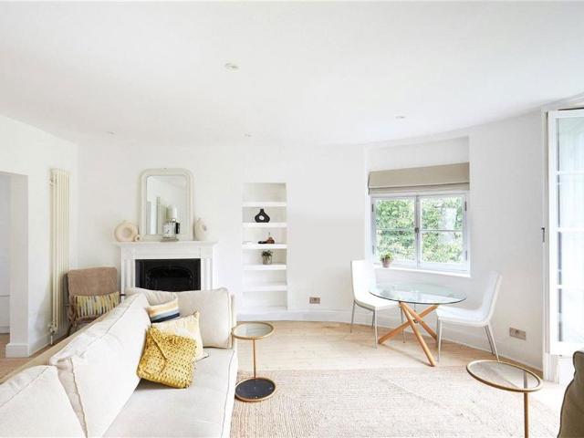 Mortlake High Street, London SW14, 2 bed flat to rent, £3,000 pcm | PrimeLocation