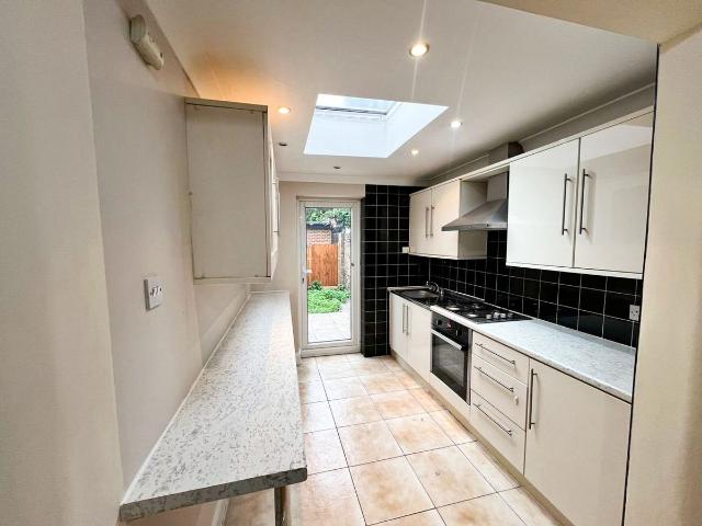 Mortlake Road, Ilford IG1, 2 bed flat to rent, £1,775 pcm | PrimeLocation