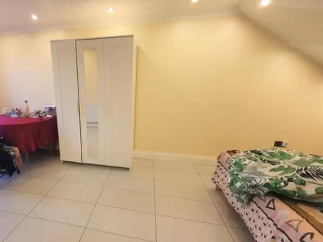 Mortlake Road, Loxford, London, IG1 2SZ, United Kingdom | Room for rent #118631881 | Rentberry