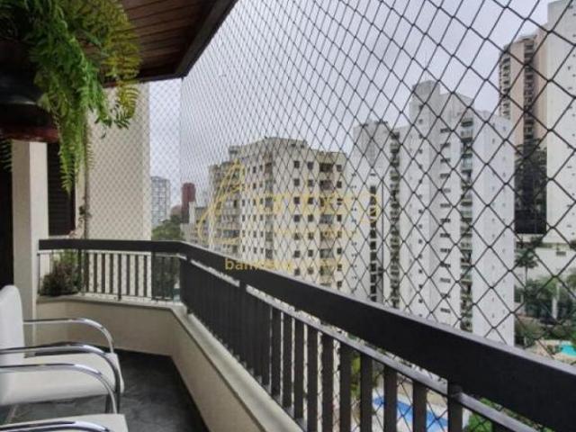 Morumbi oportunidade 210 m² 3 quartos/3 suítes com 3 vagas e depósito na garagem