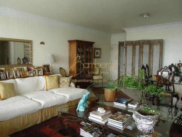 Morumbi oportunidade, apartamento 4 quartos/suíte, 208 m², 2 garagens. Confira!