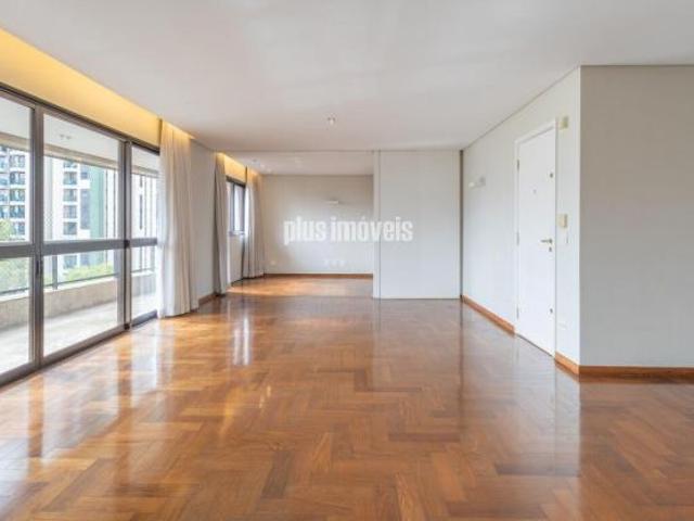 MORUMBI! APARTAMENTO COM VARANDA GOURMET! LAZER COMPLETO ! ANDAR ALTO ! TORRE UNICA !