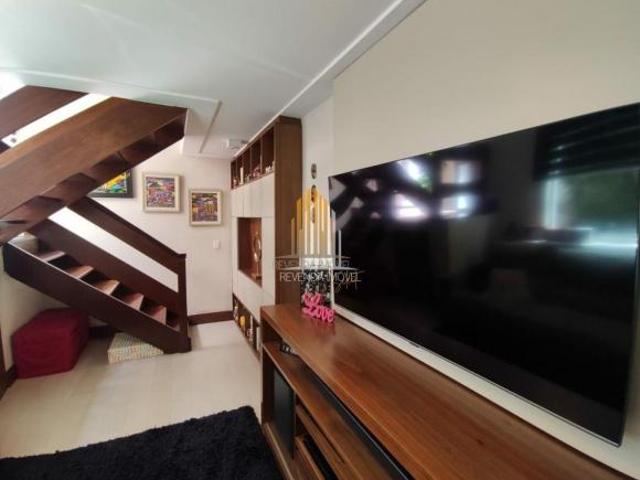 Morumbi Casa Assobradada de 210m² com 3 dormitorios, 3 suites e 3 vagas