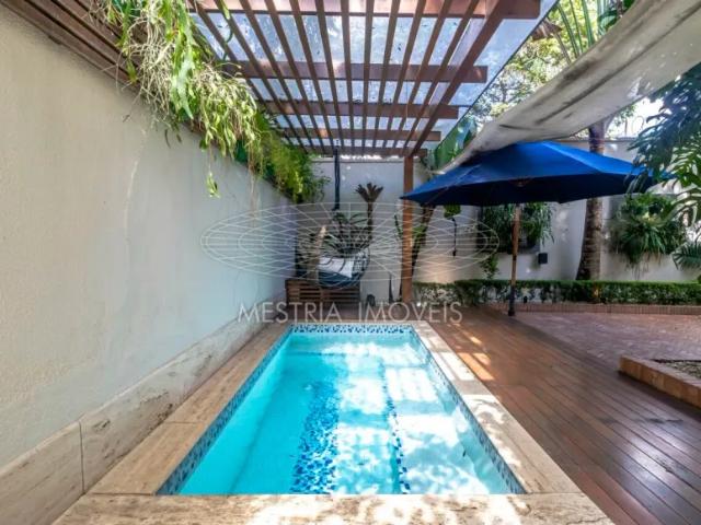 Morumbi | Casa em condomínio exclusivo | 4 suítes e 7 vagas de garagem!