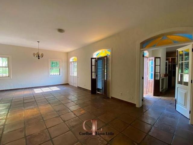 MORUMBI CASA TÉRREA EM ESTILO COLONIAL!