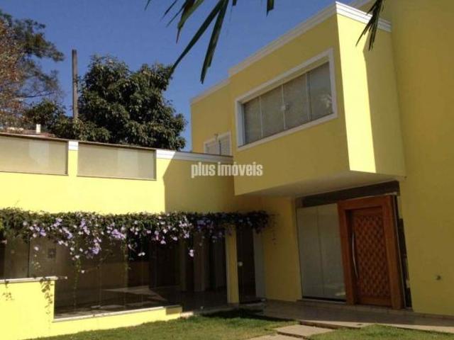 MORUMBI JARDIM LONDRINA. 388,49M²AC, 388,05M² ÁREA DE TERRENO 4 SUÍTES 6 GARAGEM