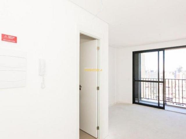 Mora Stduio 20m² com sacada novo no Centro de Curitiba