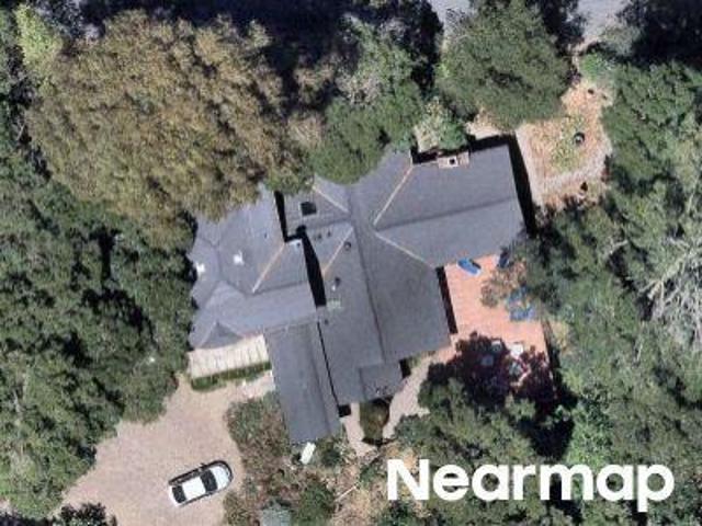 Moraga Rd