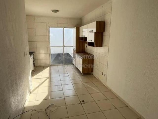 Morada dos Ipês Casa em condomínio com 02 dormitórios