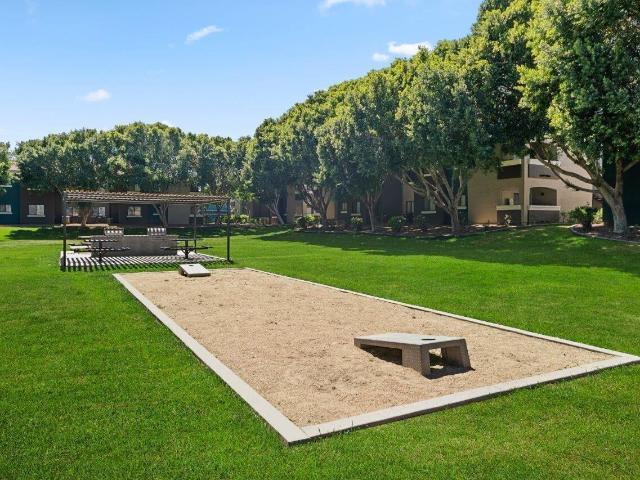 Morada Rise 3 Bedroom Apartment for Rent at 6751 W Indian School Rd, Phoenix, AZ 85033