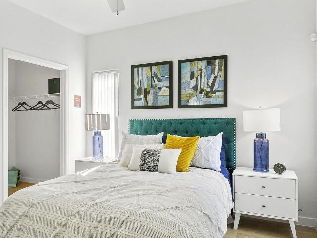 Morada Rise 3 Bedroom Apartment for Rent at 6751 W Indian School Rd, Phoenix, AZ 85033