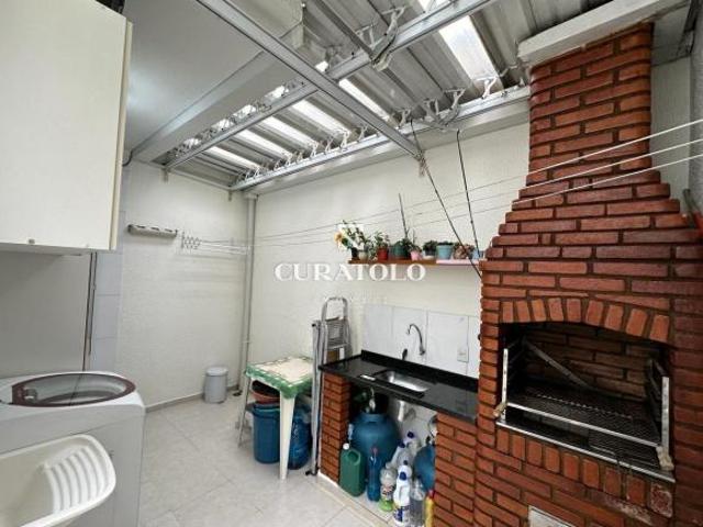 Moradia perfeita para a família: Lindo sobrado, na Vila Ema, de 100 m2 com 3 quartos, 2 vagas e vara