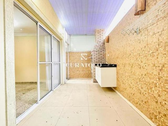 Moradia perfeita para sua família na Mooca. Sobrado, em condomínio fechado, de 135 m² com 3 quartos