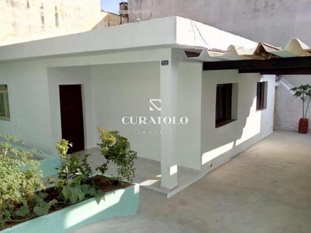 Moradia perfeita para sua família na Vila Alpina. Casa térrea com 2 Dorms e 3 Vagas ao lado do Parqu