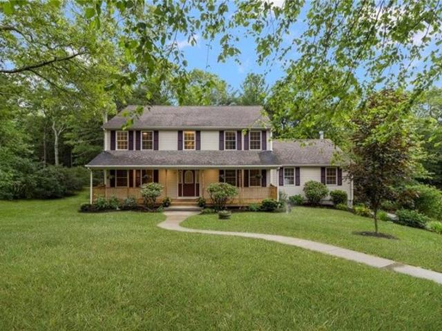 Moraine Ct, South Kingstown, Home For Sale