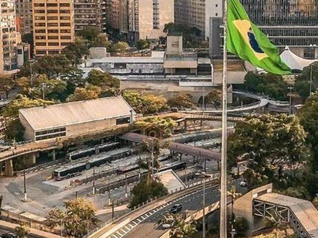 Morar Bem no Coração de São Paulo: Reformado, Arejado e com Fácil Acesso a Tudo