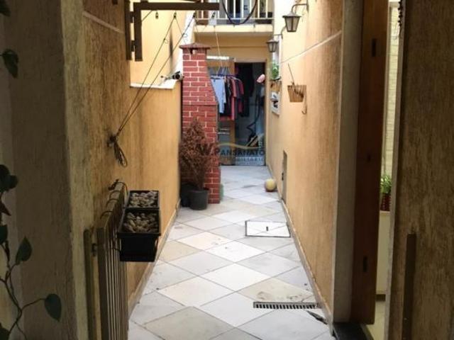 Morar em uma vila de casas é um sonho possível: Sobrado à venda em vila privativa comsegurança e sem