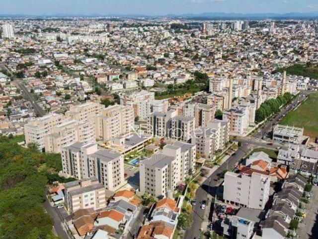 MORAR NO VEGA NEOVILLE: CONFORTO E SEGURANÇA NO CORAÇÃO DE CURITIBA!