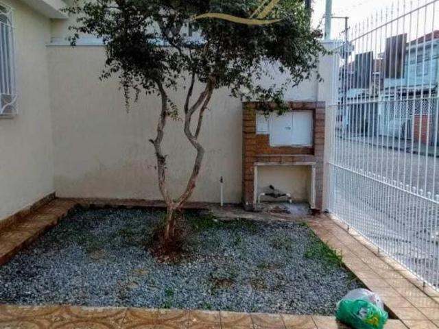 Morar numa casa térrea faz toda a diferença: venha conferir esta casa térrea à venda no Jardim Tranq