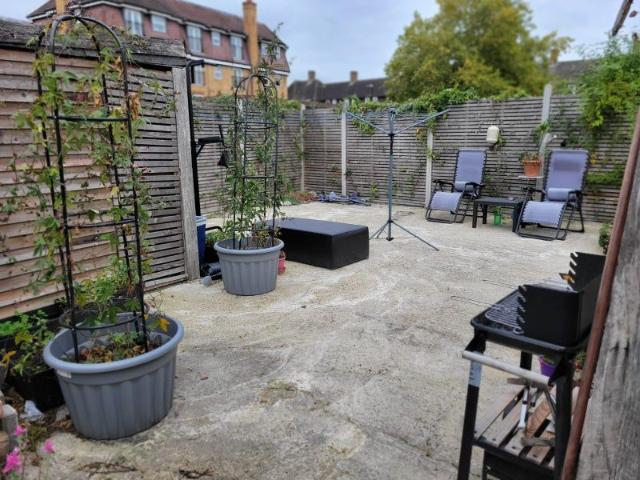 Morden SM4, Room to rent, £850 pcm | PrimeLocation