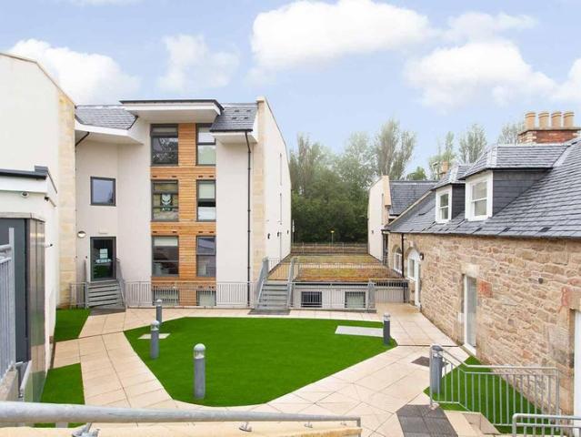 Morden Studio near King's Building