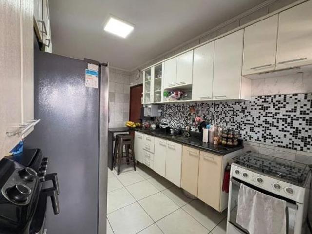 More no Boqueirão com Conforto 3 quartos sendo 1 suíte e varanda amplo apartamento