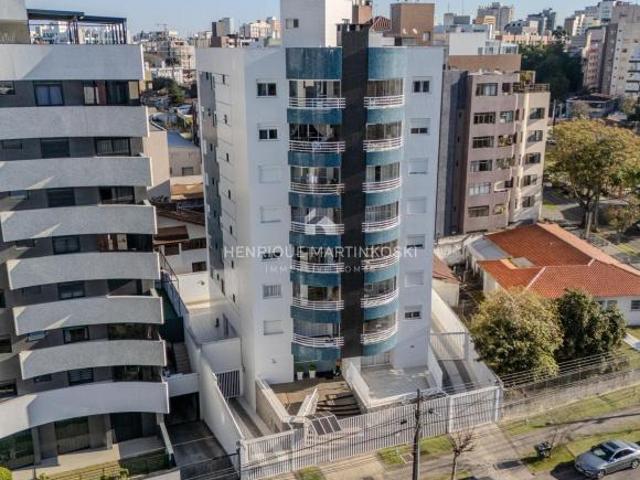 More no Juvevê: apartamento face norte com 3 quartos e sacada gourmet