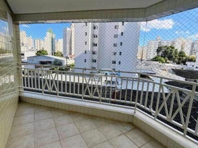 More a poucos metros do Parque Vicentina Aranha no Edifício Canaã!