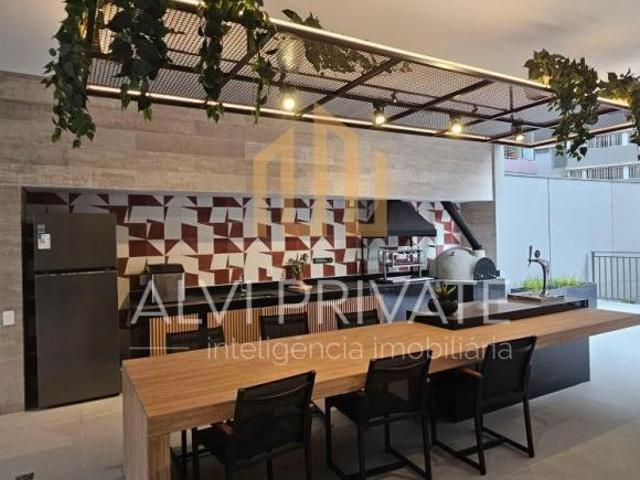 MORE A POUCOS PASSOS DO METRÔ VILA MADALENA, CONDOMÍNIO NOVO COM LAZER COMPLETO