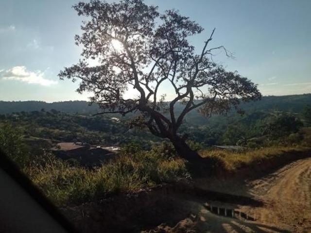 More Bem: Terreno em São Roque com Segurança e Contato com a Natureza!Dentro da Rota do Vinho!