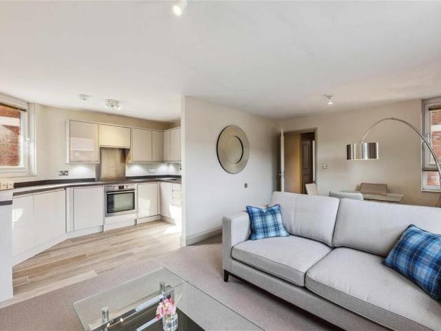 More Close W14, 1 bed flat to rent, £2,300 pcm | PrimeLocation