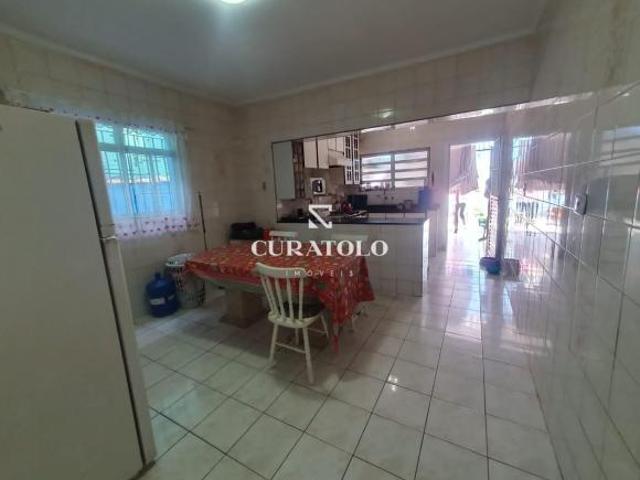 More com conforto e espaço em um excelente sobrado em Santo André,próximo a Estrada do Pedroso, com