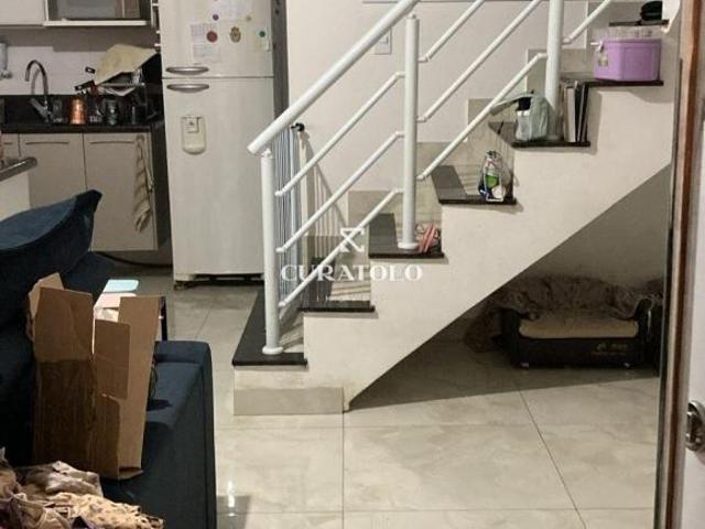More com conforto e espaço em um excelente sobrado na Penha, a 850 mts do Metrô Penha, com 2 Dorms e
