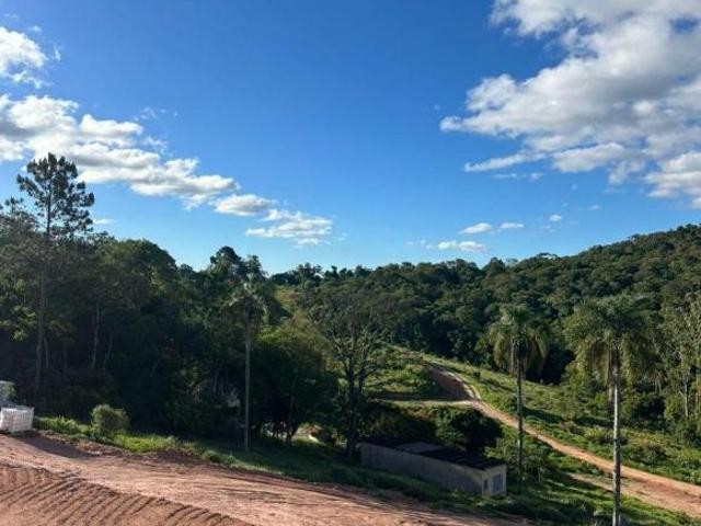 More Perto do Centro: Terreno com Água, Luz e Fibra Óptica em Ibiúna