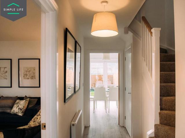 Morecambe Road, Blackburn BB2 3 bed semi detached house to rent £1,120 pcm £258 pw