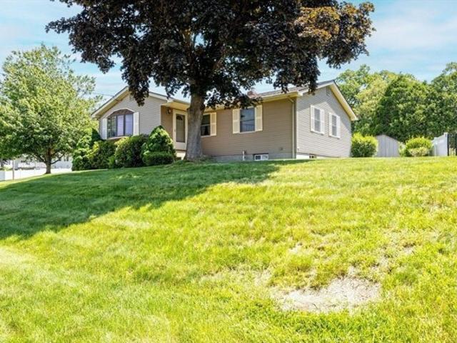 Moreau Ct, Chicopee, Home For Sale