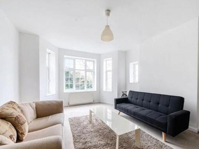 Moreland Court, Finchley Road, 3 Bedroom Apartment