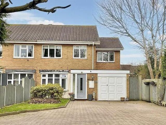 Moreland Croft, Minworth, 4 Bedroom Semi detached