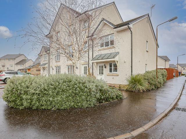 Moreland Place, Stirling FK9, 3 bed terraced house to rent, £1,250 pcm | PrimeLocation