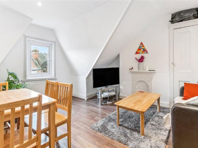 Morella Road, Balham, SW12, London