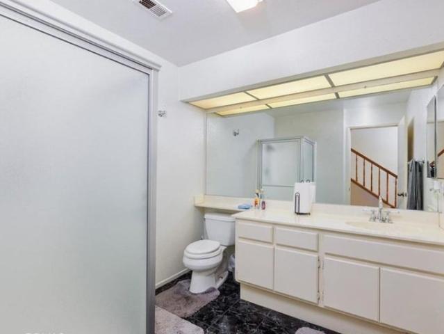 Moreno Valley furnished room with Television. Cozy