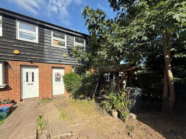 Moreton Avenue, Isleworth, 2 Bedroom Terraced