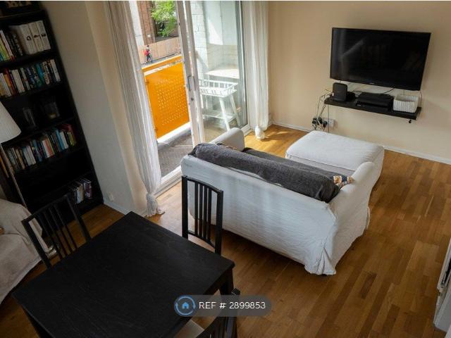 Moreton House, London SE16, Room to rent, £925 pcm | PrimeLocation