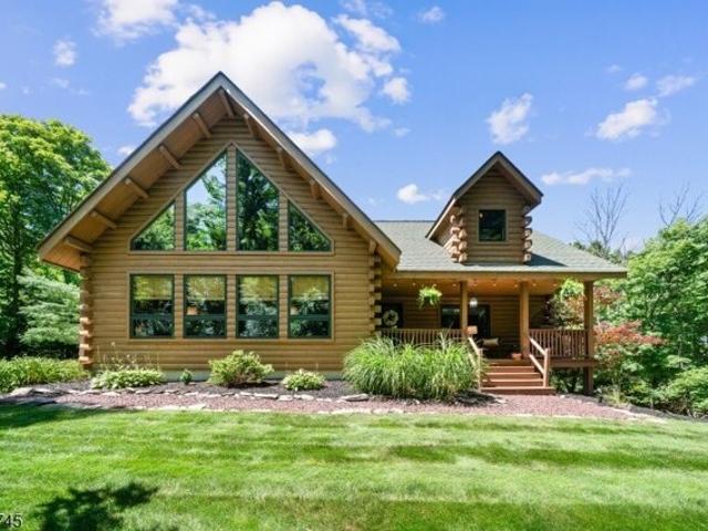 Morgan Dr, Wantage Township, Home For Sale