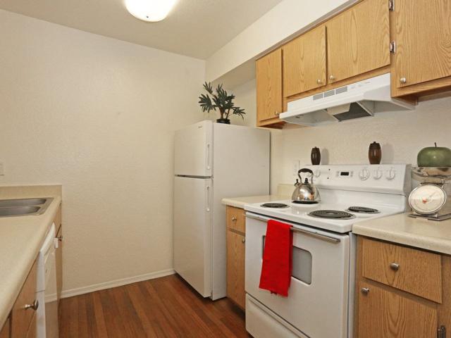 Morgan Park 1 Bedroom Apartment for Rent at 8902 N 19th Ave, Phoenix, AZ 85021