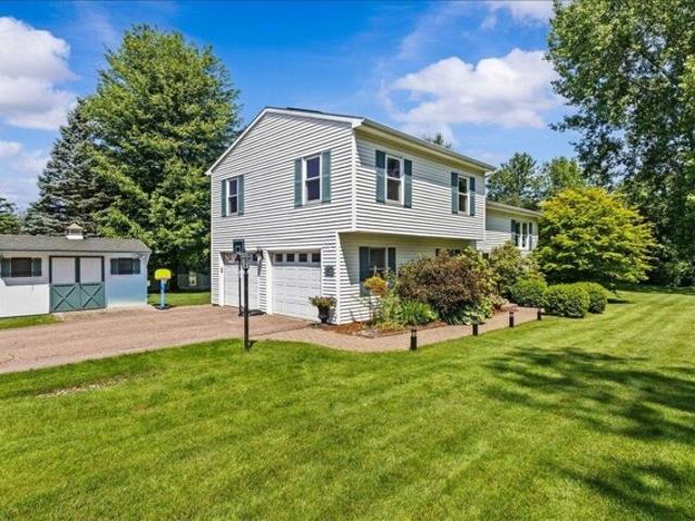 Morgan Pkwy, Williston, Home For Sale