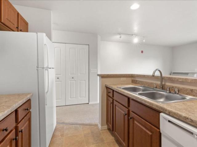 Morgie Associates LLC Ridge View Apartments Studio Apartment for Rent at 212 W North St, Waukesha, WI 53188