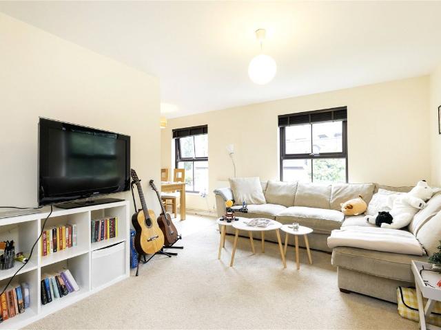 Moriatry Close, London N7, 2 bed flat to rent, £2,750 pcm | PrimeLocation