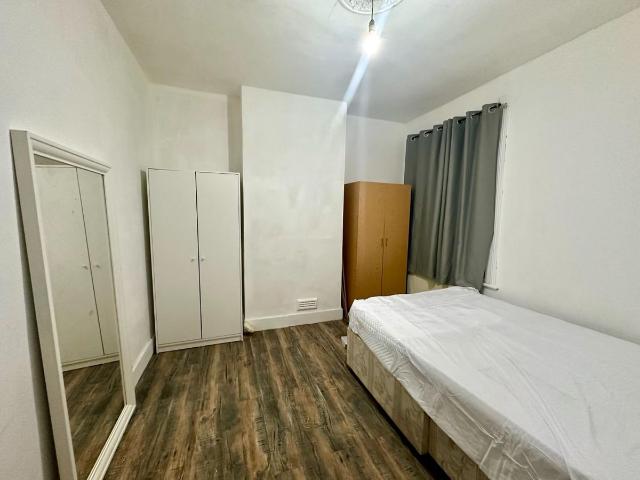 Morieux Road, Leyton E10, Room to rent, £900 pcm | PrimeLocation